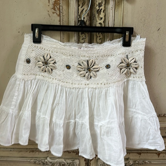 Raviya | Skirts | Raviya Surf Ruffle Skirt W Shells Sparkles Accents ...